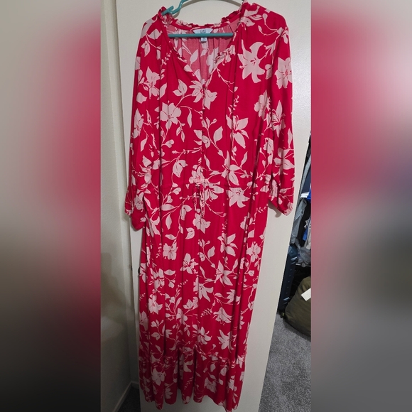 croft & barrow | Dresses | Croft Barrow Red And White Floral Maxi Dress ...